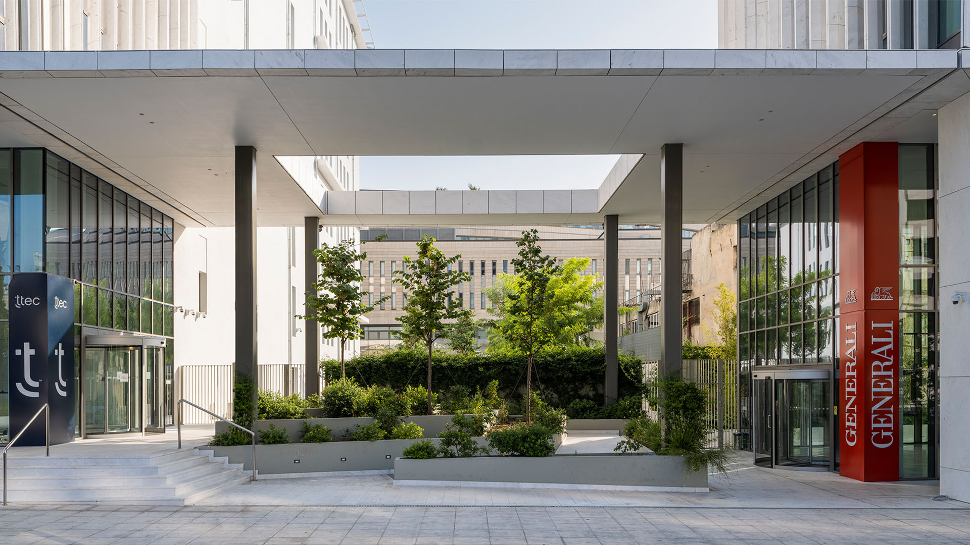 Syggrou Office – Bennetts Associates